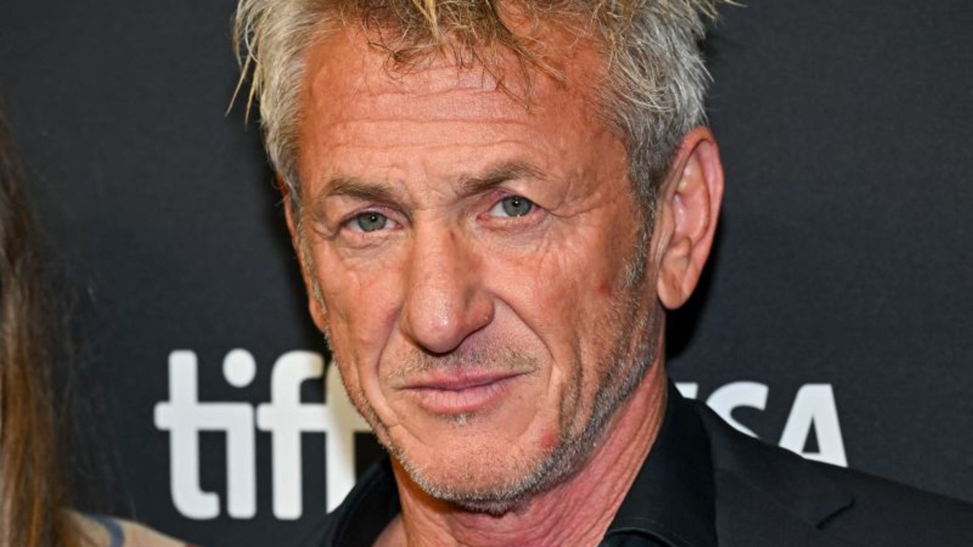 Sean Penn nog steeds woest op Will Smith vanwege Oscars-klap: "Waarom ...