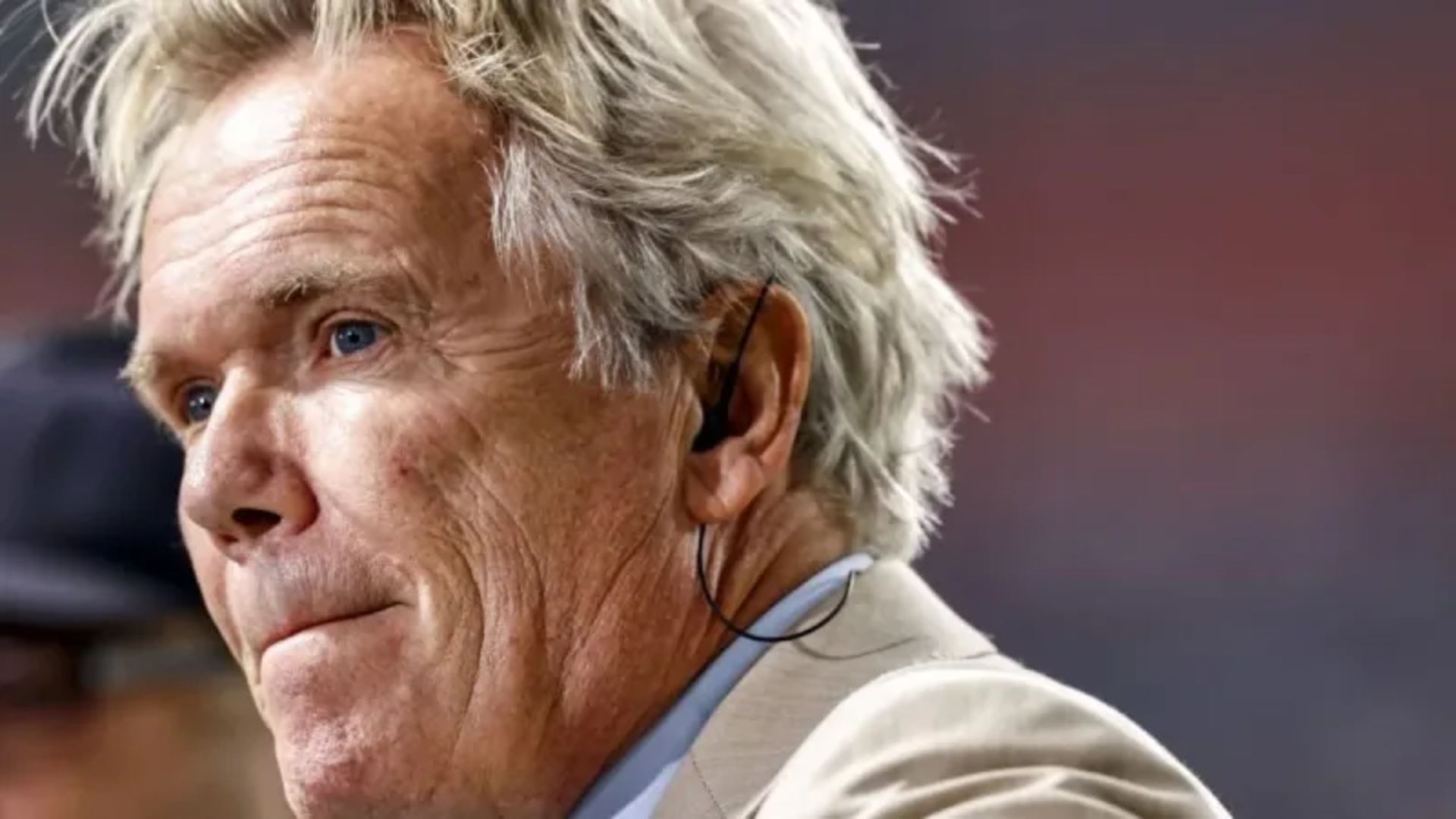 'Zieke' Tom Egbers voorlopig niet op tv, Gwyneth Paltrow 'volledig de ...